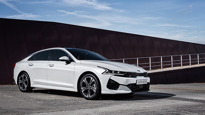 시선을 사로잡는 강렬한 매력, K5 디자인을 탐구하다