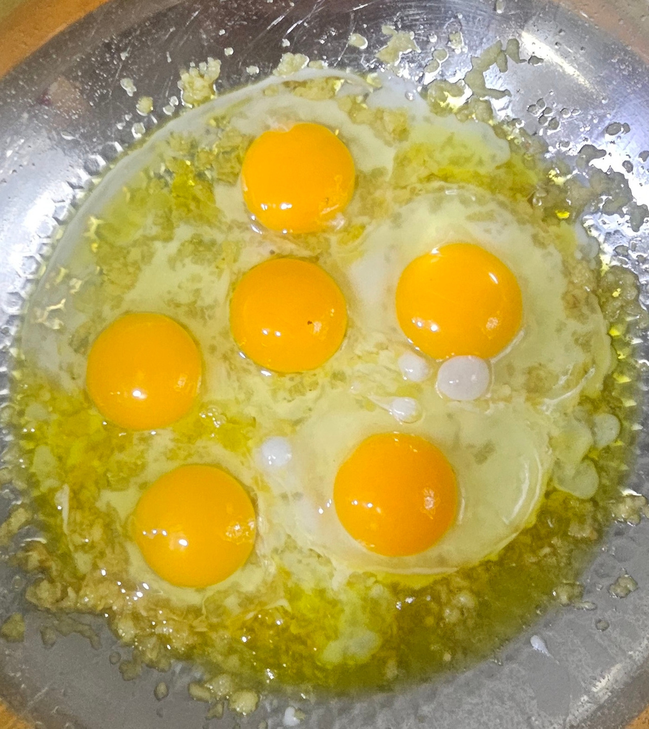 계란 알 아히요(Egg al Ajillo)