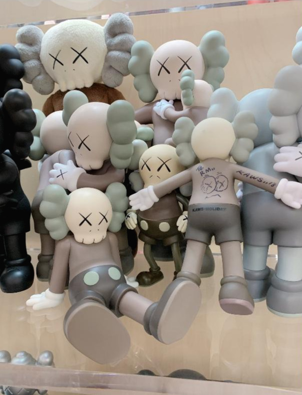 방탄소년단 RM이 빠진 예술가: 카우스(KAWS)