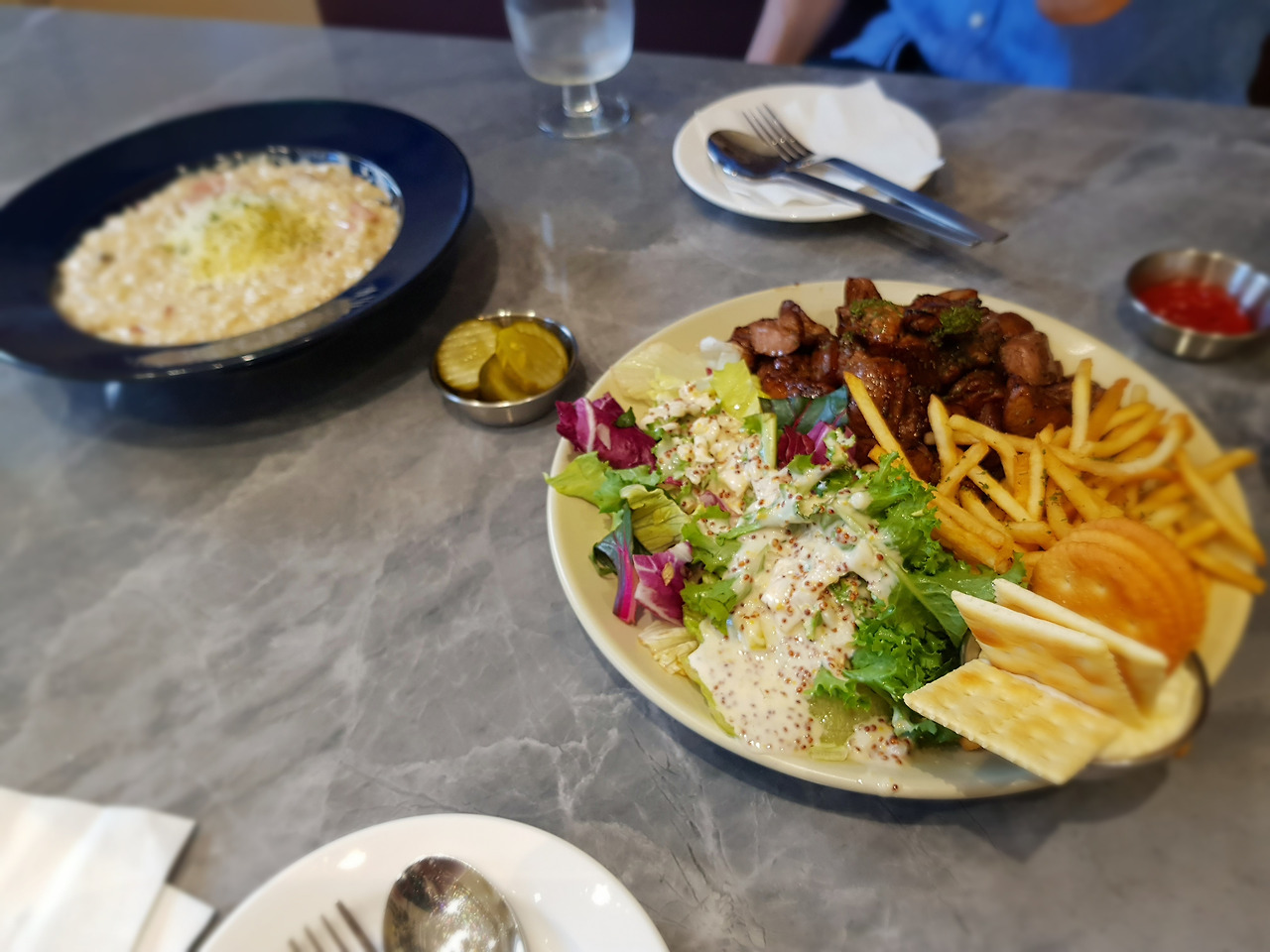 통영 신상 대형 카페 베로나835 & 해쉬 레스토랑