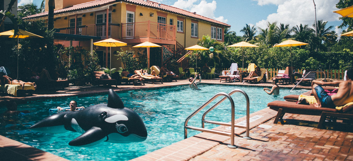 세계 최고의 수영장 호스텔 10곳