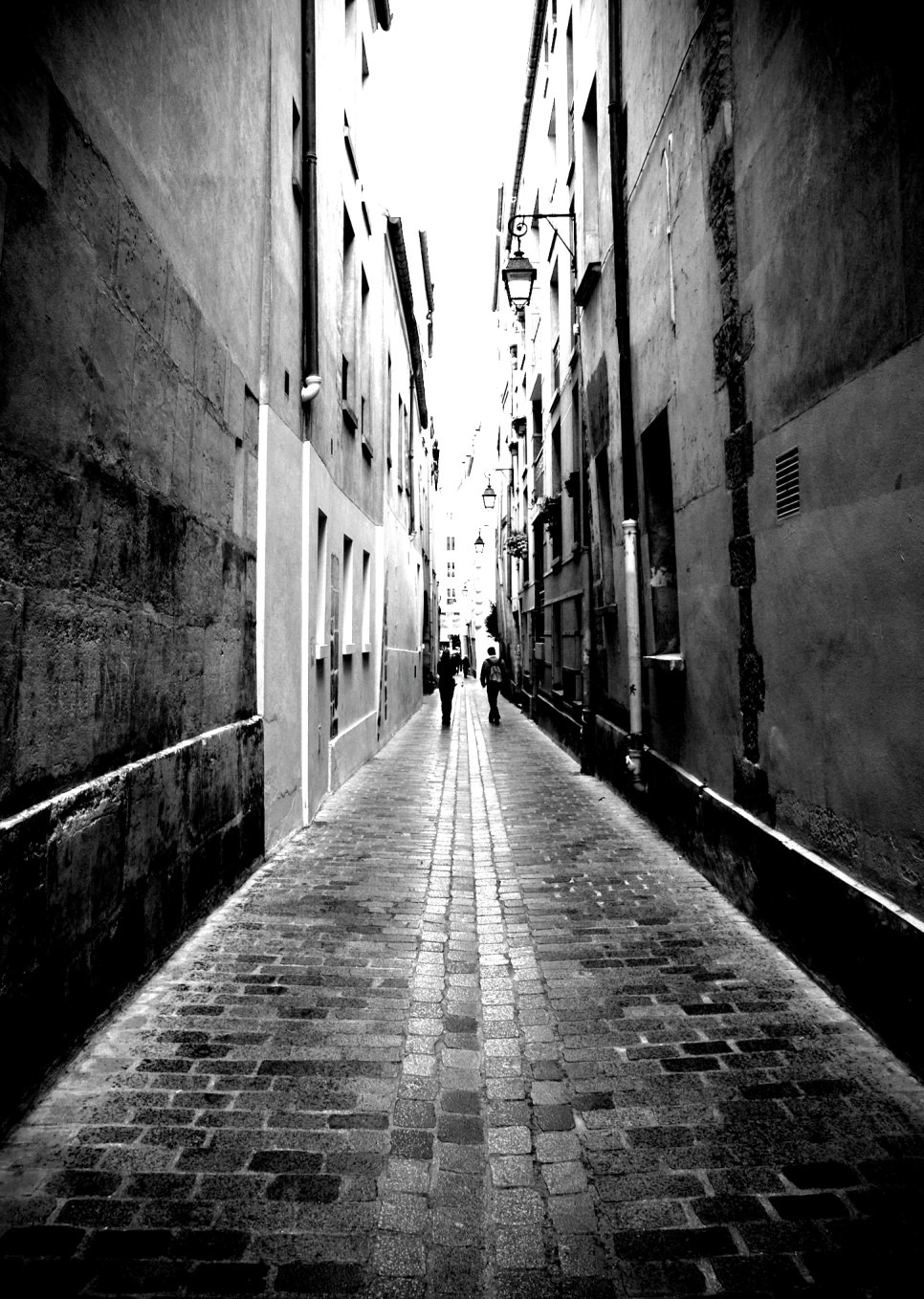 게리무어 - Parisienne Walkways