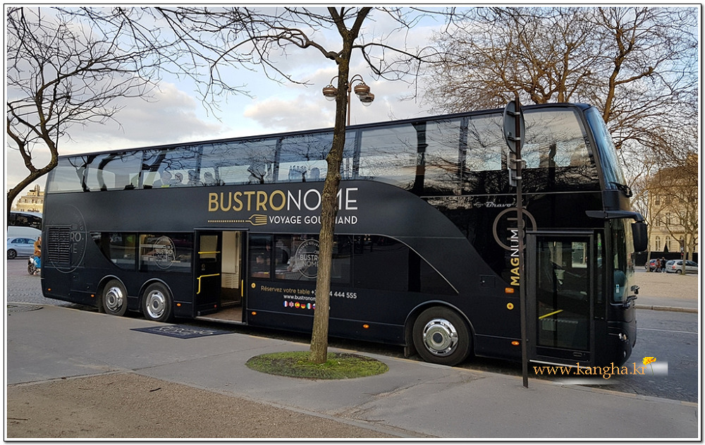 [BUSTRONOME] Dining Bus