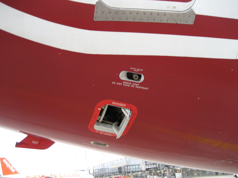 기내의 압력과 공기를 책임지는 여압장치는 무엇일까?