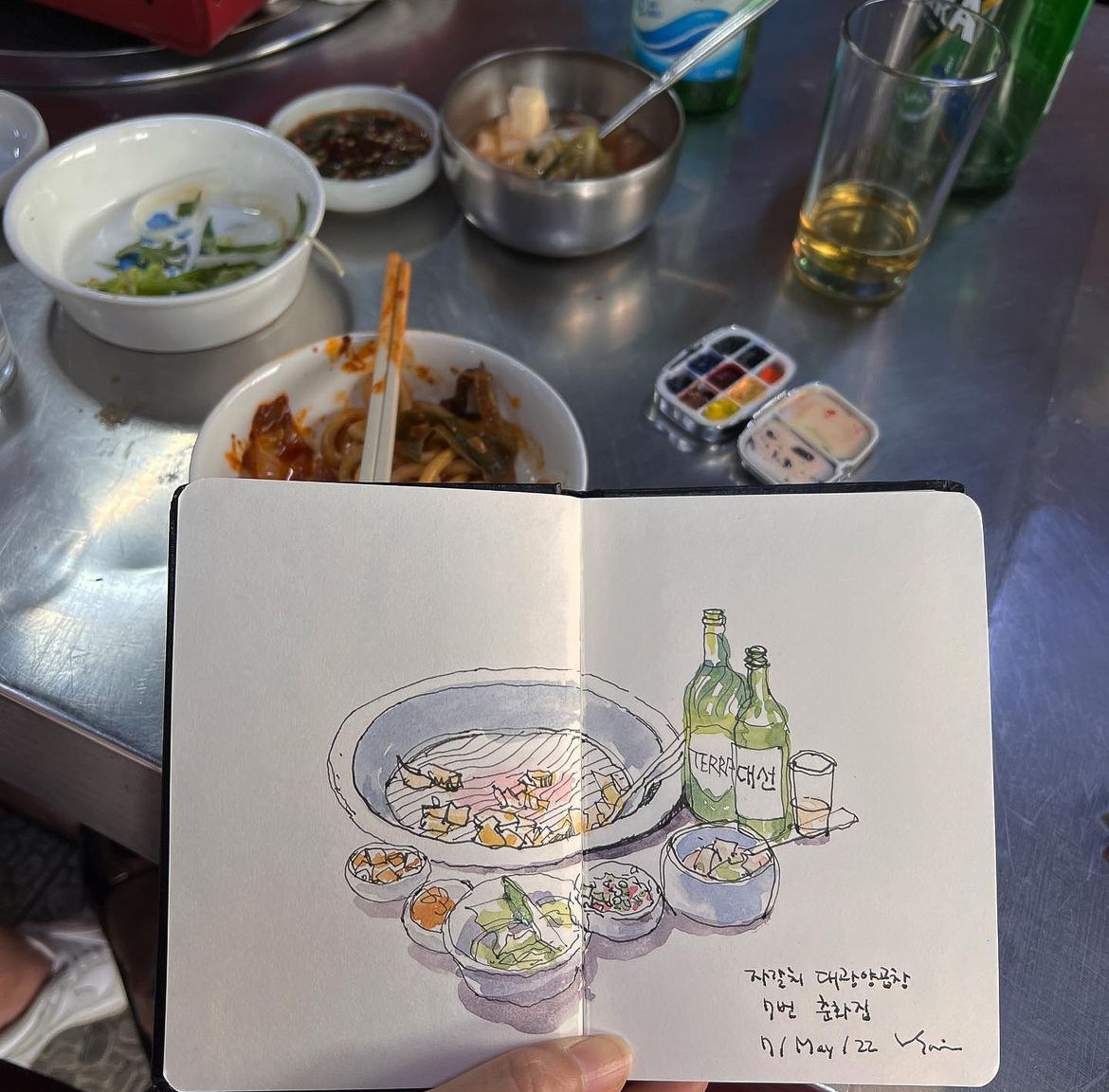 일러스트레이터 유니 작가님 인터뷰