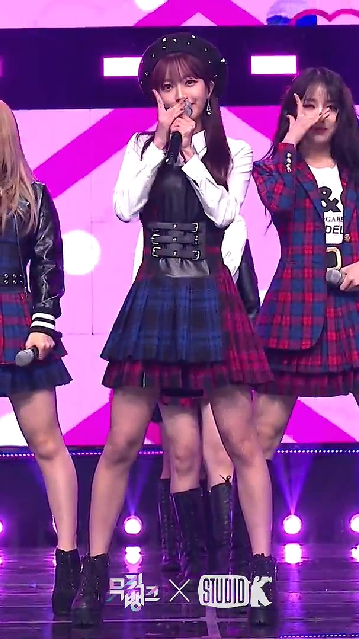 다음연예 | 네이쳐 소희 직캠 빙빙(Bing Bing) (NATURE Sohee Fancam) l @MusicBank ...