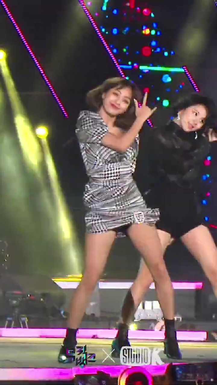 다음연예 | [K-Fancam] 트와이스 지효 직캠 Fancy (TWICE DAHYUN Fancam) l @MusicBank ...