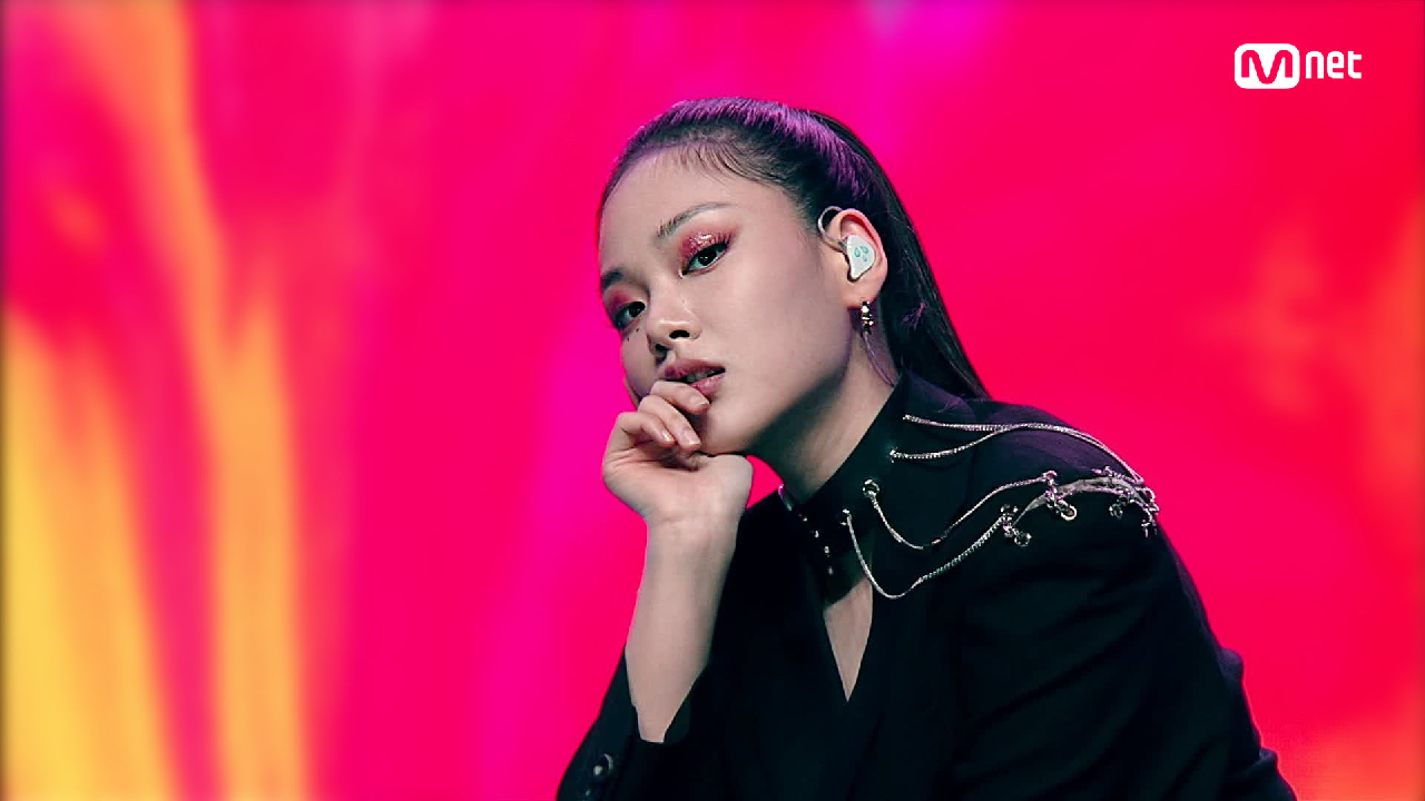 다음연예 | 몽환 매력 '비비(BIBI)'의 'BAD SAD AND MAD' 무대 | Mnet 210506 방송 - M ...